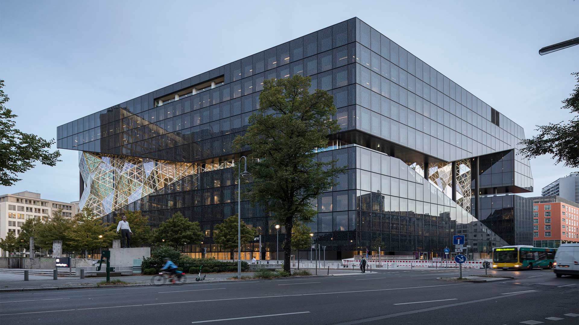 Axel Springer Neubau - ek magazine | Architectural Publications